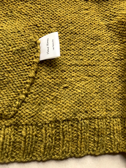 Adding Labels to Knitting with Dutch Label Shop – oak blue designs